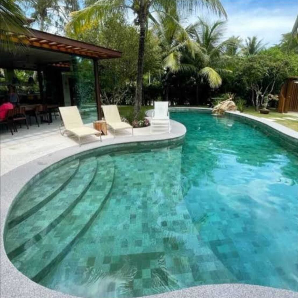 Penggunaan Batu Alam di Kolam Renang - Jogja Pool